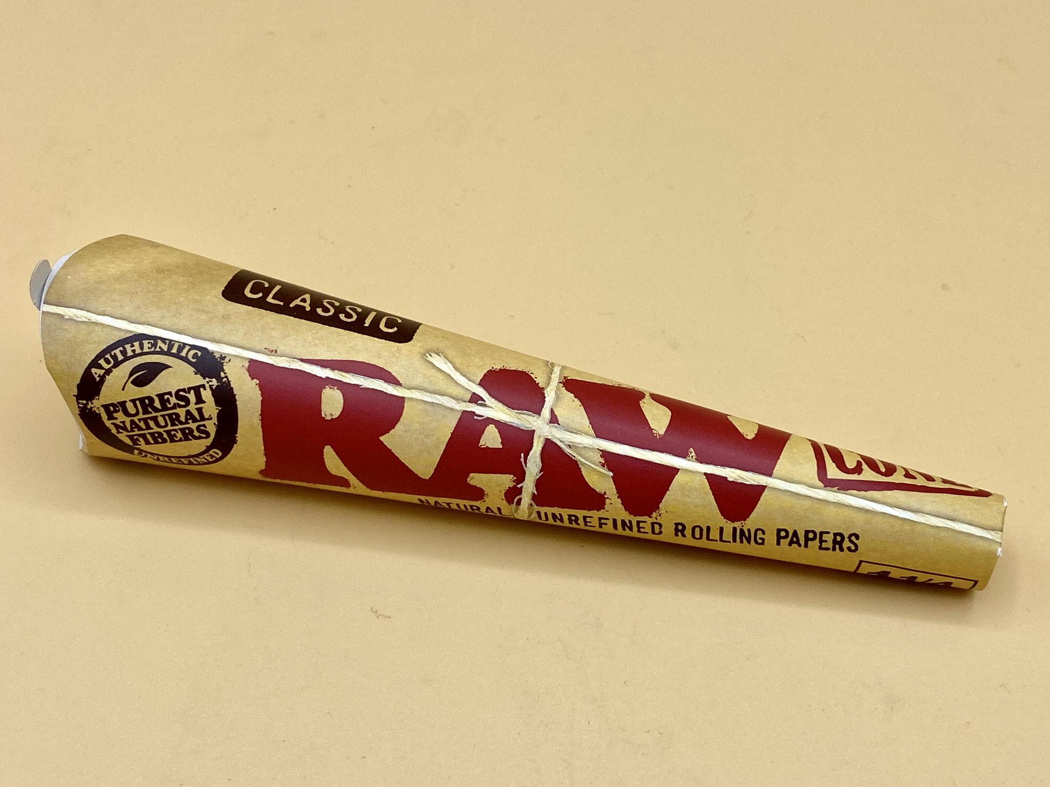 Raw Classic Cones 1 1/4" 6pk - Sunflower Pipes Brooklyn’s Best Smoke Shop