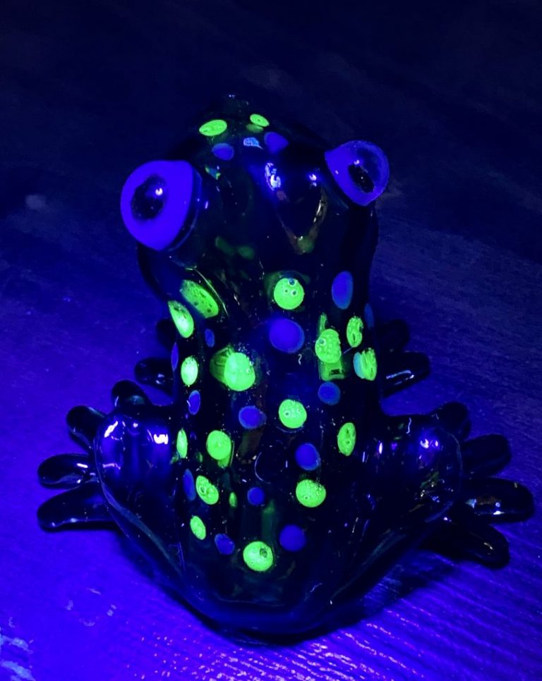 UV Reactive Frog Pipe - Sunflower Pipes Brooklyn’s Best Smoke Shop